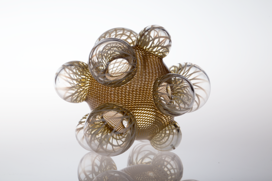 Aya Oki | OBJETOS CON VIDRIO