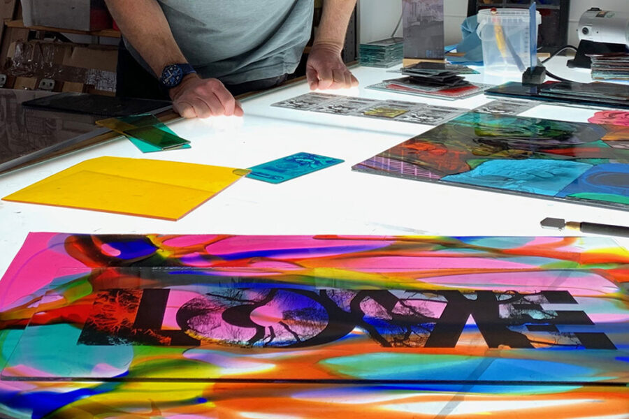 James Cockerill: Un Maestro del Vidrio Sostenible y la Innovación ...